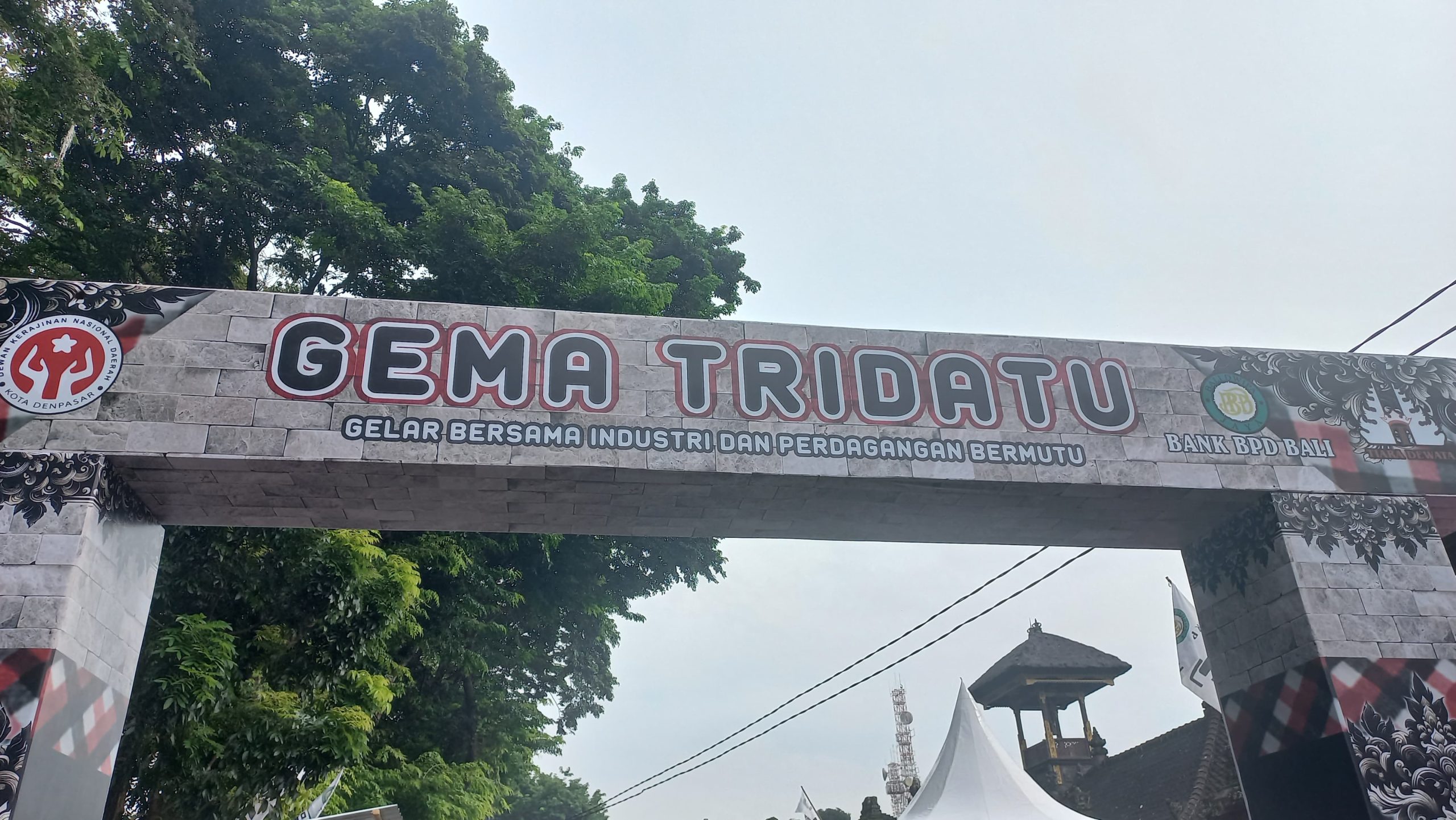 Gema Tridatu Ramaikan Lapangan Puputan Badung: Ada Pasar Murah Hingga Produk IKM/UKM ...